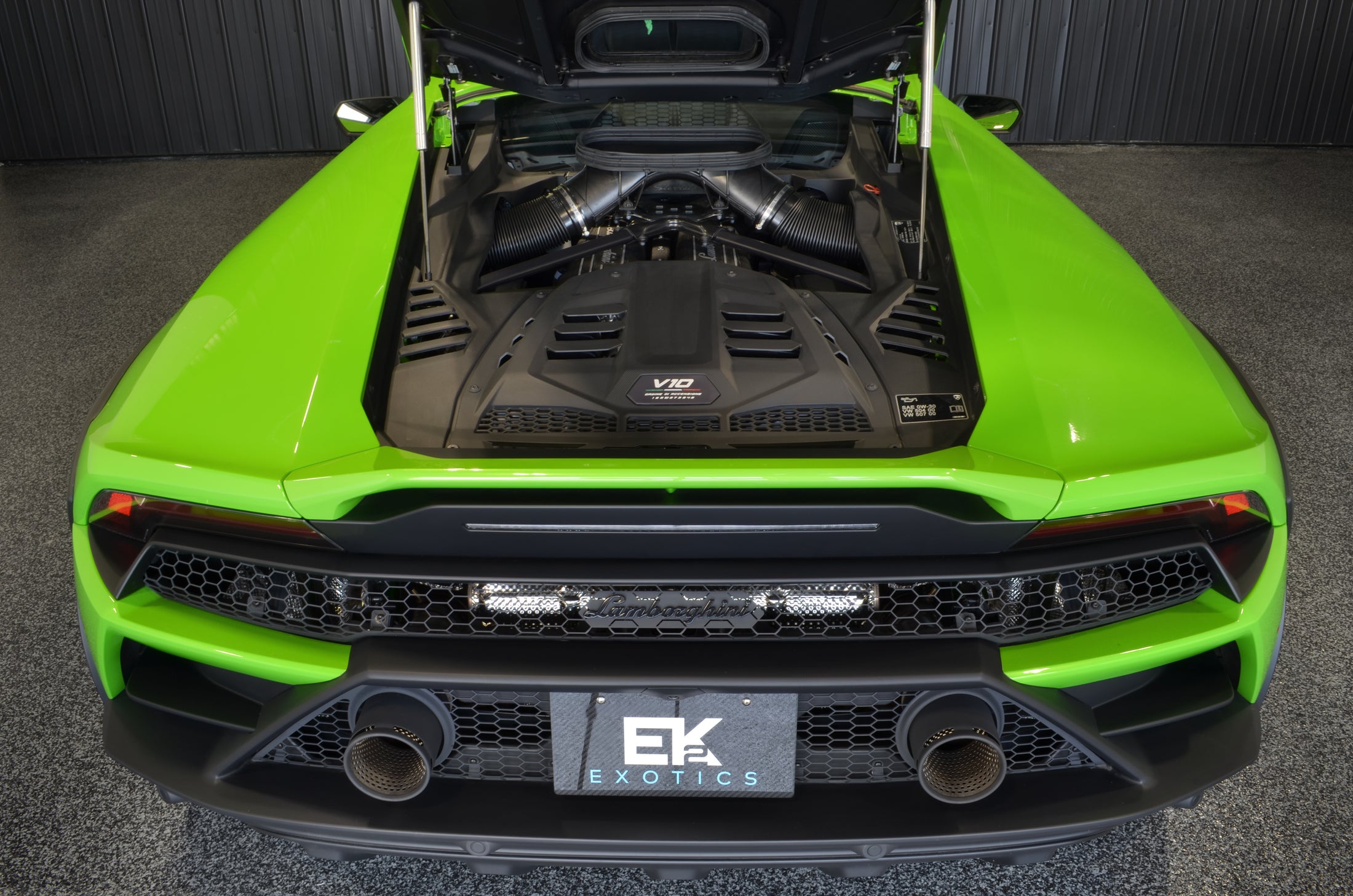 2023 Lamborghini Huracan Sterrato Verde Mantis Green – EK2 Exotics