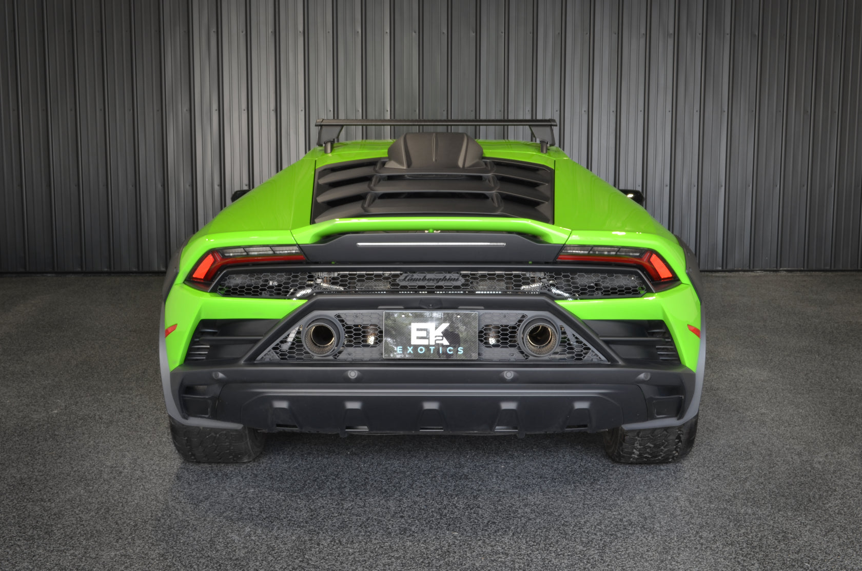 2023 Lamborghini Huracan Sterrato Verde Mantis Green – EK2 Exotics